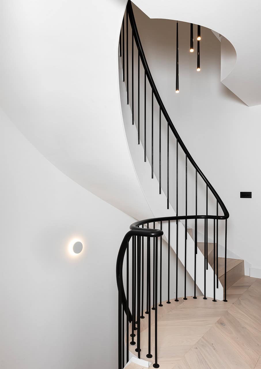 Battersea grounding young family mews home • misch_MISCH studio